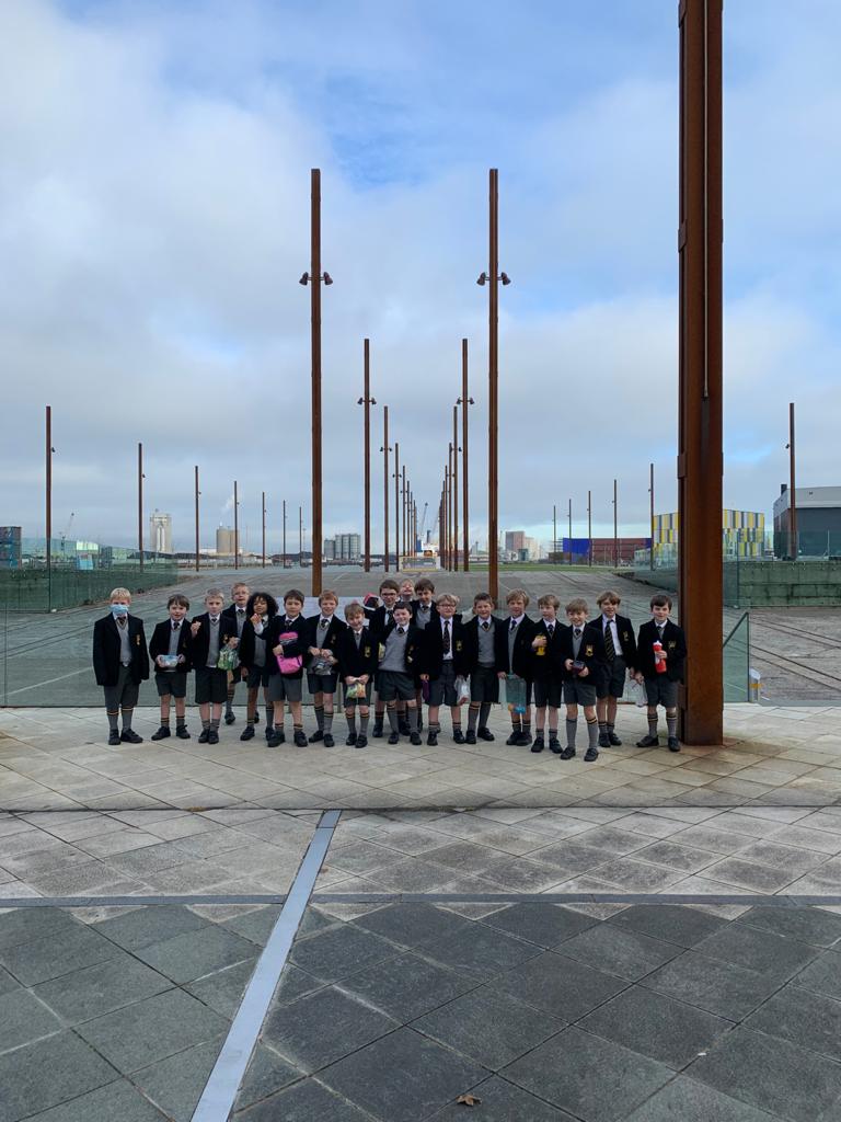 P4 Belfast Bus Tour - Welcome to Inchmarlo